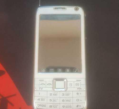 Телефон Nokia TV E71