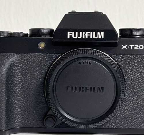 Fujifilm X-T200 Body/ kit 15-45mm