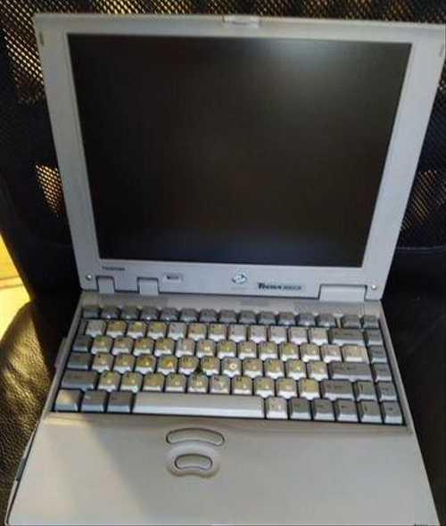 Ноутбук середины 90х Toshiba Tecra 500CS