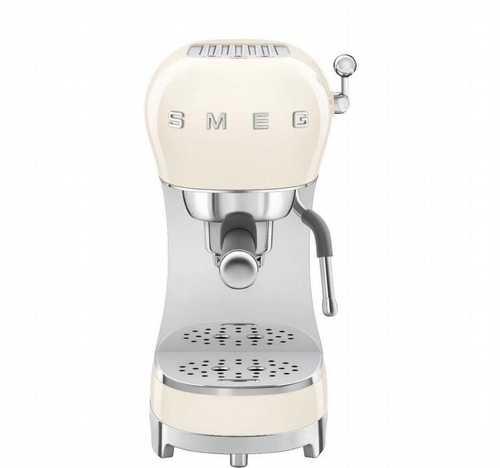 Кофеварка рожковая smeg