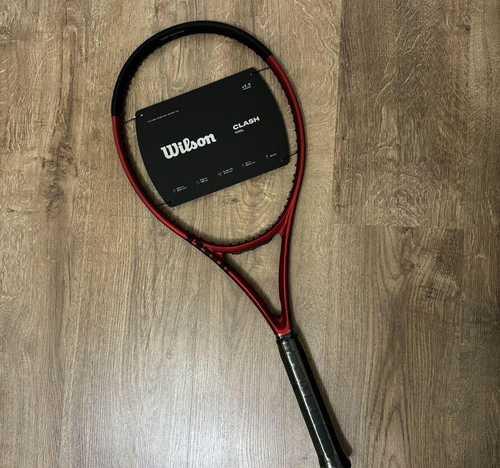 Теннисная ракетка Wilson Clash 100L V2.0