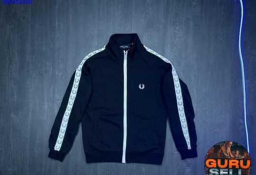 Зипка Fred Perry