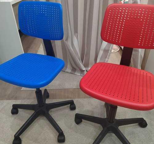 Стул IKEA красный