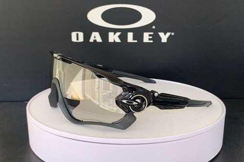 Солнцезащитные очки Oakley Jawbreaker фотохромные