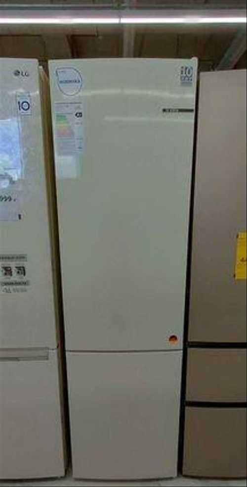 Холодильник Bosch бежевый новый