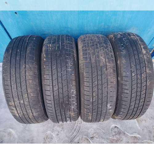 Kumho Solus KL21 235/65 R17 104T