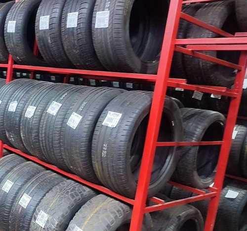 Goodyear UltraGrip Ice Navi Zea 215/55 R17