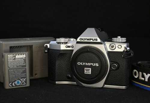 Olympus OM-D E-M5 mark II body пробег 1900