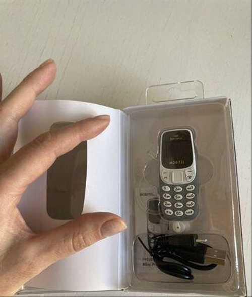 Самый маленький телефон в мире