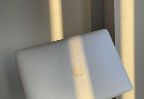 MacBook Air 13 2015: Продам в отличном состоянии