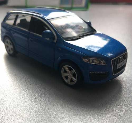 Модель автомобиля audi 7