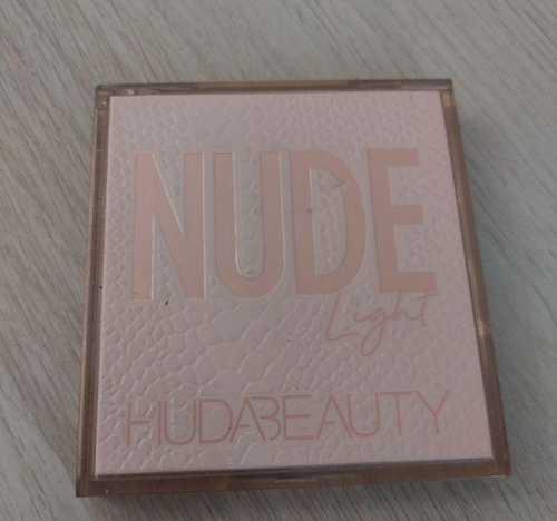 Huda beauty тени nude light