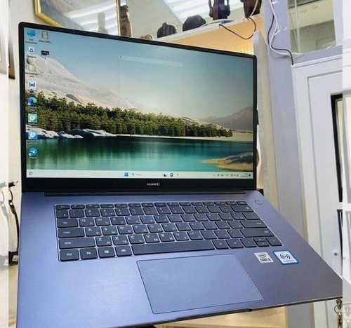 Ноутбук Huawei Matebook D15 i3/8gb/250gb