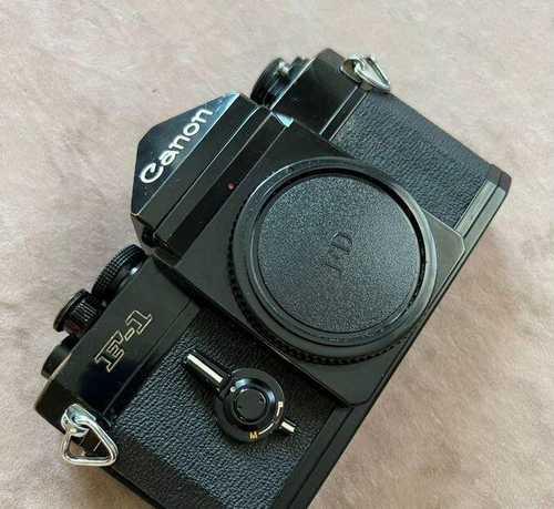 Плёночный фотоаппарат Canon F1