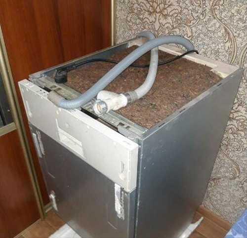 Посудомоечная машина Ariston LST 11477 45см