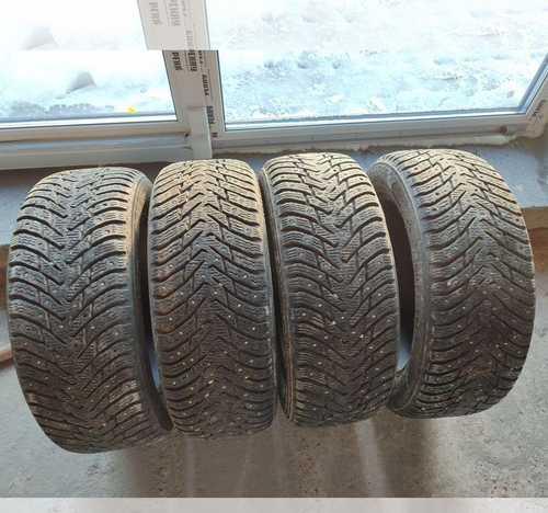 Nokian Tyres Hakkapeliitta 8 205/55 R16