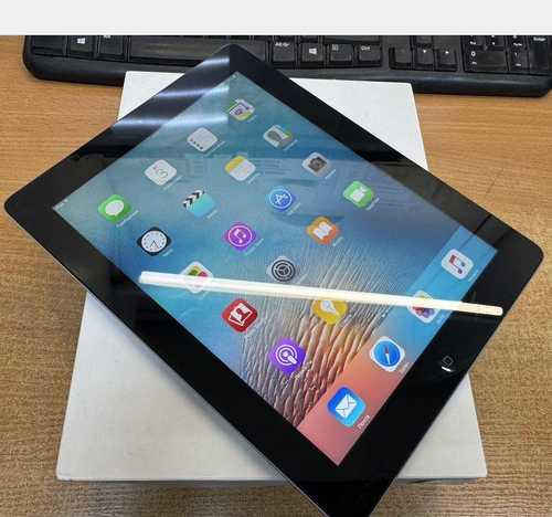 iPad (3-го поколения) 32Gb WiFi