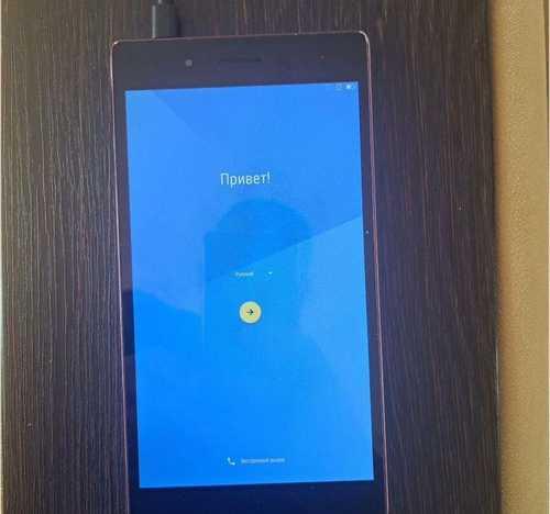 Планшет Lenovo tab3 7