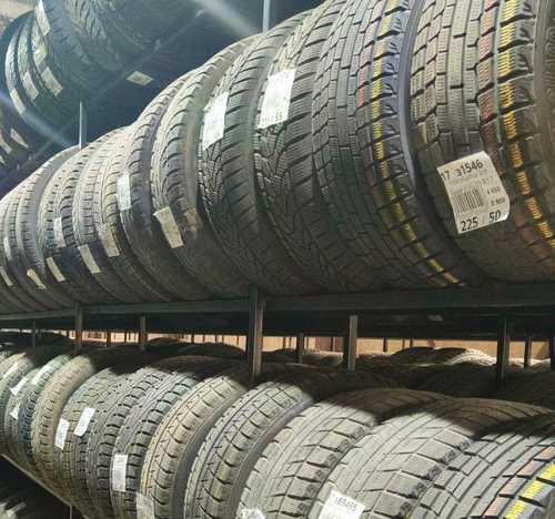 Kumho Ecsta HS52 225/55 R17 101M