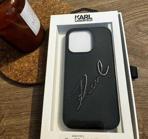 Чехол на iPhone 15 pro karl lagerfeld