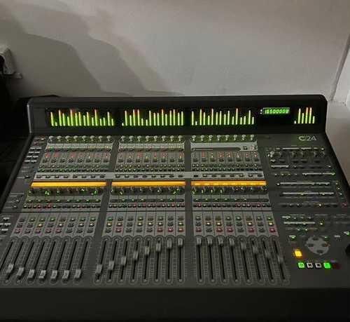 Микшерный пульт avid c24