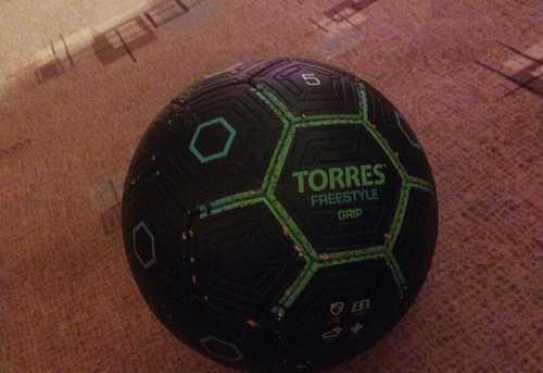 Футбольный мяч Torres для фристайла