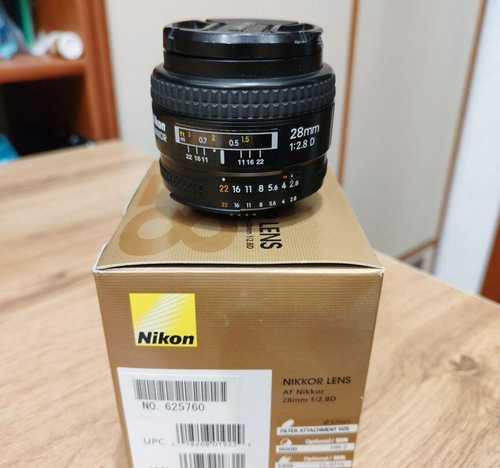 Объектив Nikon AF Nikkor 28mm f/2.8D
