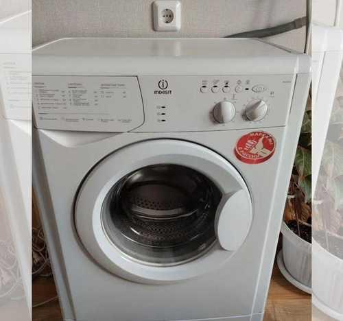 Стиральная машина indesit 5кг