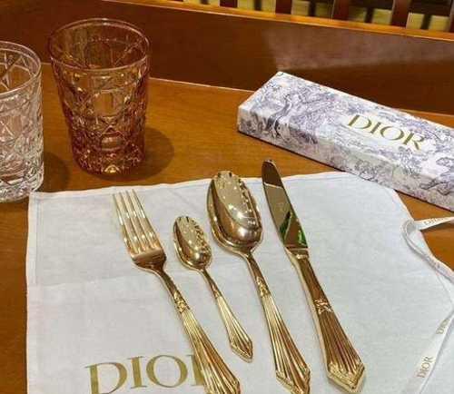 Набор столовой посуды Dior на 1 персону