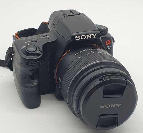 Зеркальный фотоаппарат Sony SLT-A37