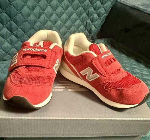 Кроссовки детские new balance