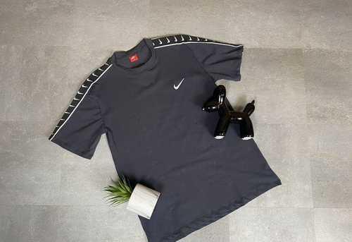 Мужская легкая футболка Nike