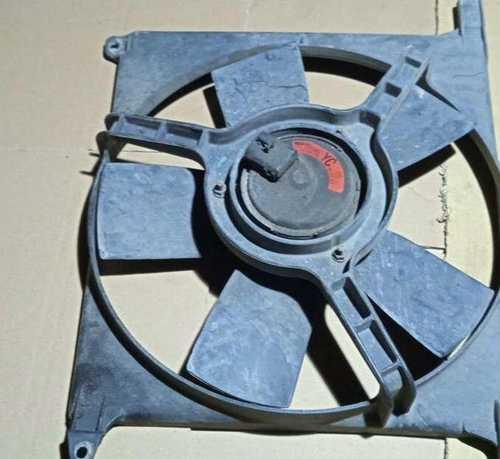 Вентилятор охлаждения радиатора Opel Vectra a 2.0л