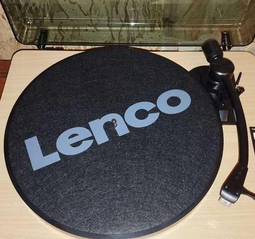 Проигрыватель винила Lenco L-30