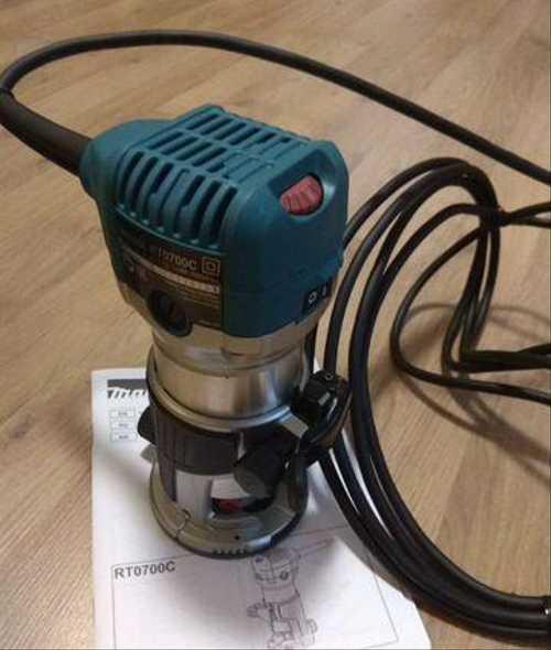 Фрезер Makita rt0700c 710вт. сетевой