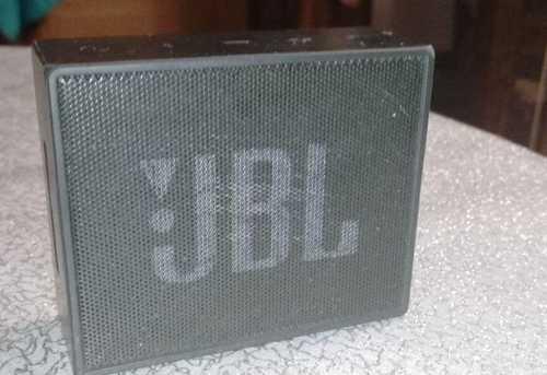 Колонка JBL go essential