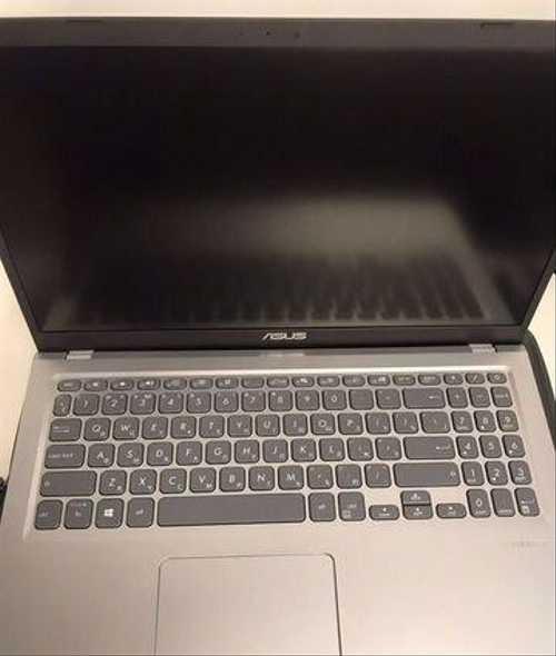 Ноутбук asus R565J почти новый