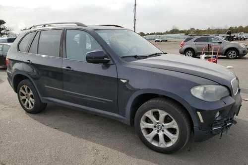 Радиатор от BMW X5 E70