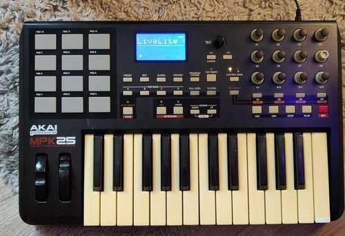 Akai PRO MPK25