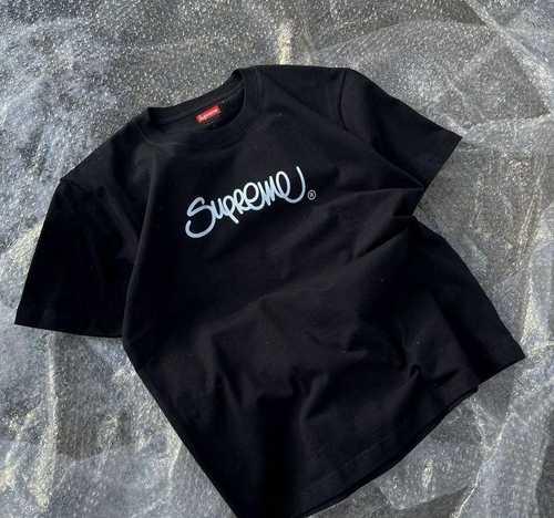 Футболка supreme
