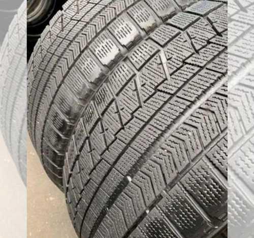 Bridgestone Blizzak VRX 225/50 R17 94S