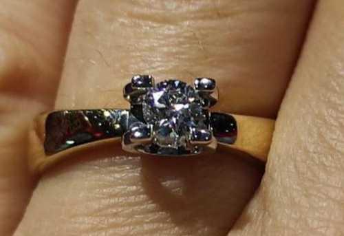 Золотое кольцо с бриллиантом 0,23