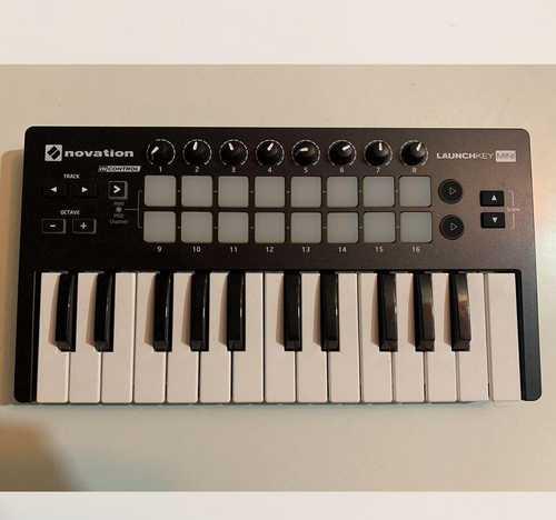 Миди клавиатура Novation Launchkey mini MK2