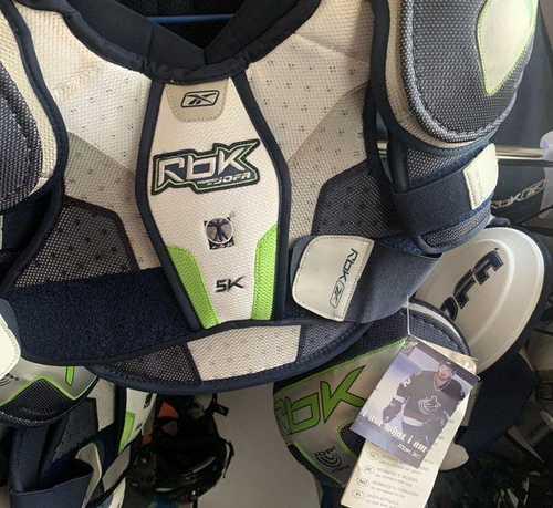 Нагрудник хоккейный rbk 5k