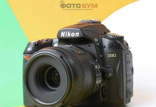 Nikon D90 body + Nikon AF-S 40mm f2.8G Micro DX
