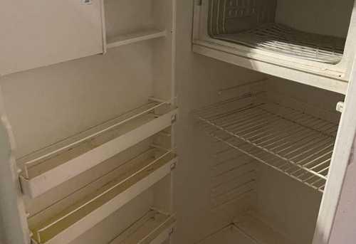 Холодильник бу полюс