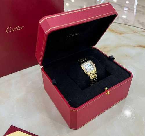 Часы Panthere de Cartier