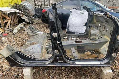 Порог правый Renault Logan 2