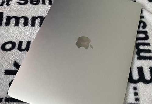 MacBook Pro 13 (2022), 256 ГБ, M2 (8 ядер), RAM 8 ГБ, GPU 10-core