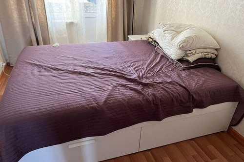 Кровать двуспальная IKEA + тумба